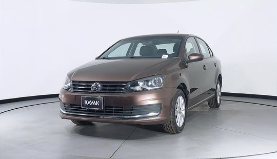 Volkswagen Vento 2018 Cafe | KAVAK