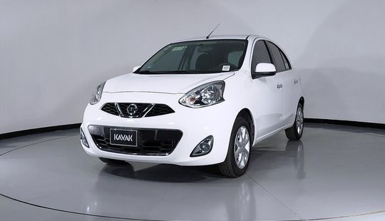 Nissan March 2023 Blanco | KAVAK