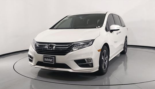 Honda Minivan Beige | KAVAK