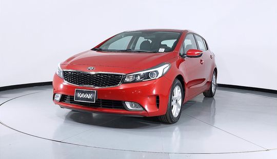 Kia Forte 2018 Hatchback | KAVAK