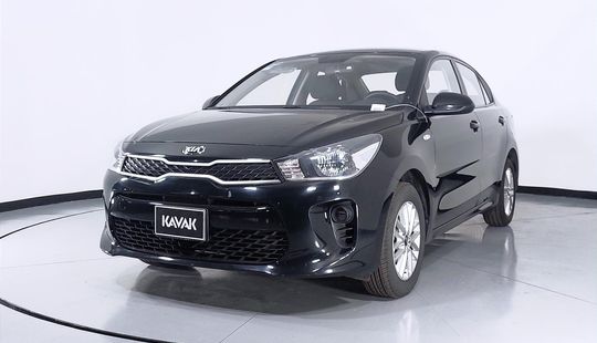 Kia Rio Cuernavaca Negro | KAVAK
