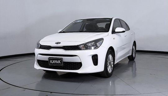Kia Rio 2018 Blanco | KAVAK