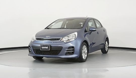 Kia Rio 2017 Hatchback | KAVAK