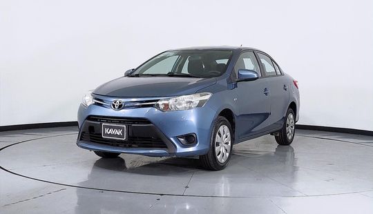 Toyota Sedan Azul | KAVAK