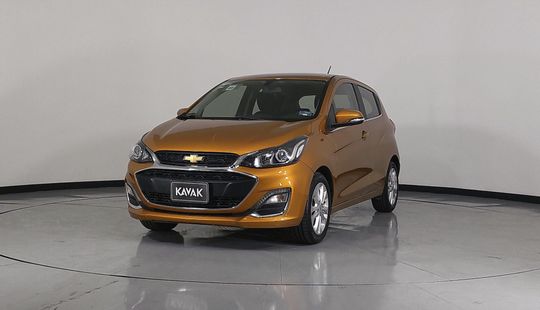 Chevrolet Spark Naranja | KAVAK
