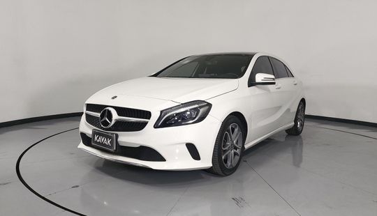 Mercedes Benz 2018 Hatchback | KAVAK