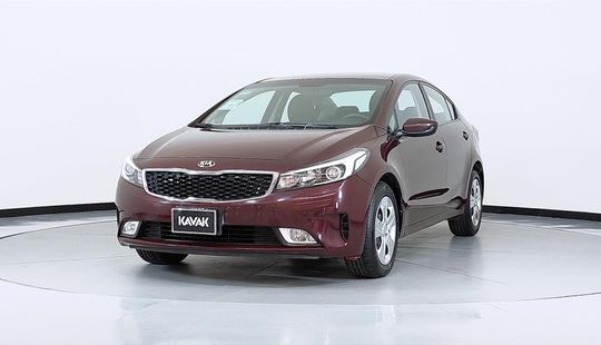 Kia Forte Morado | KAVAK