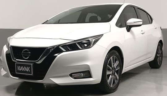 Autos Nissan Versa 2020 Seminuevos en México | Kavak
