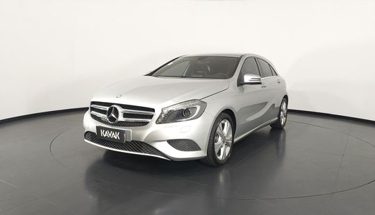 Carros Mercedes Benz A 200 TURBO URBAN Hatchback 2014 usados | KAVAK Brasil