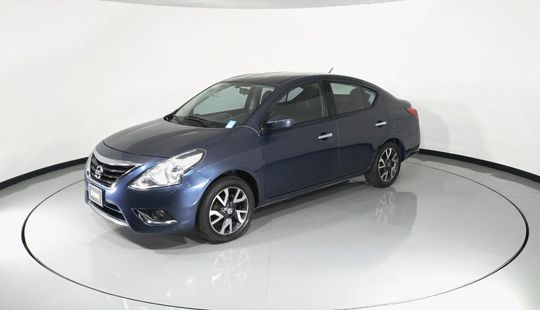 Nissan Versa 2015 Azul | KAVAK