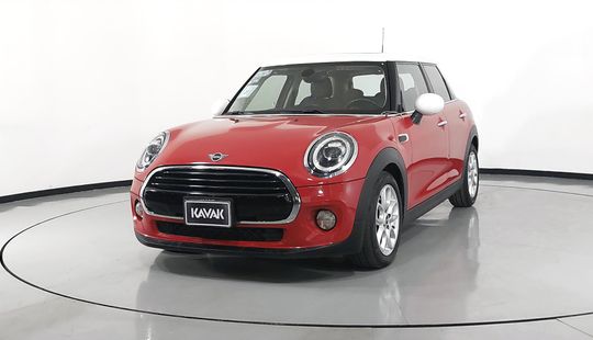 Mini Hatchback Rojo | KAVAK