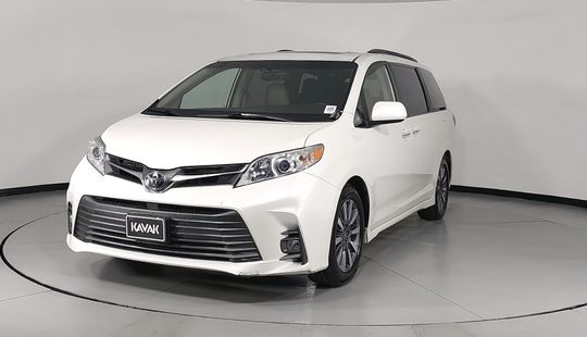 Toyota 2020 Minivan | KAVAK