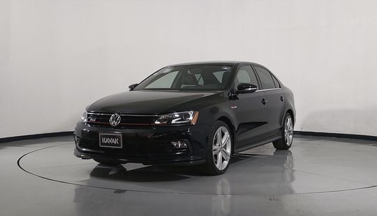 Volkswagen Jetta A6 2023 Dorado | KAVAK