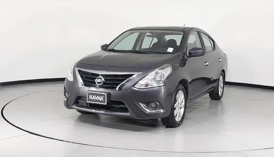 Nissan Versa 2016 Manual | KAVAK