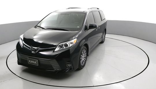 Toyota 2020 Minivan | KAVAK
