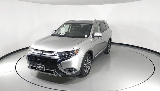 Mitsubishi Outlander Queretaro | KAVAK