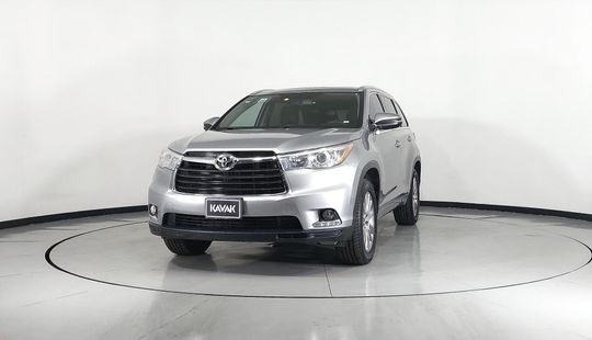 Toyota Highlander Convertible | KAVAK