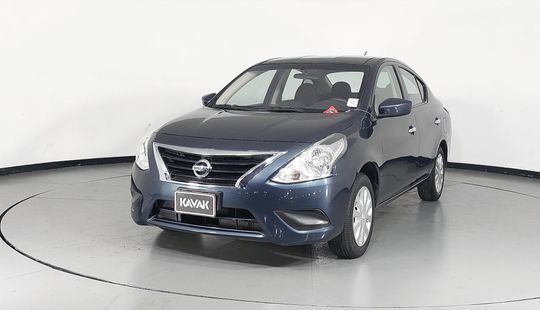 Nissan Versa Monterrey Azul | KAVAK
