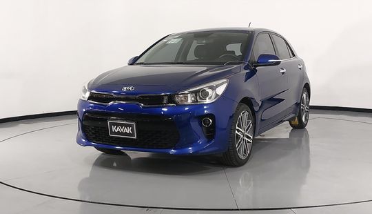Seminuevos Kia Rio Azul | KAVAK