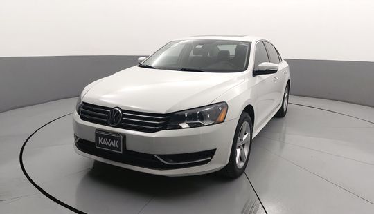 Volkswagen Passat 2015 | KAVAK