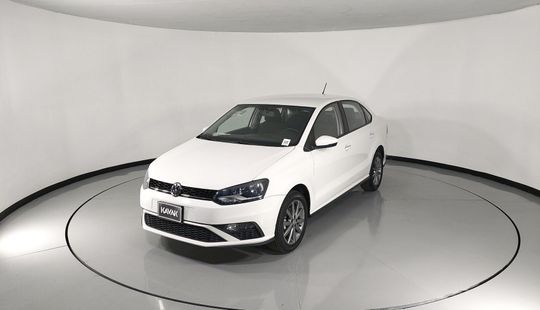 Autos Volkswagen Vento 2023 Blanco Seminuevos en México | Kavak