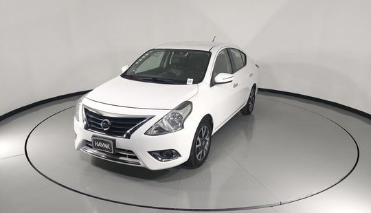 Nissan Versa 2016 Blanco | KAVAK