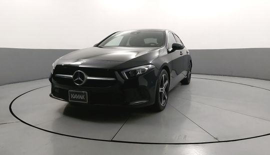 Autos Mercedes Benz Clase A 2020 Cafe Seminuevos en México | Kavak