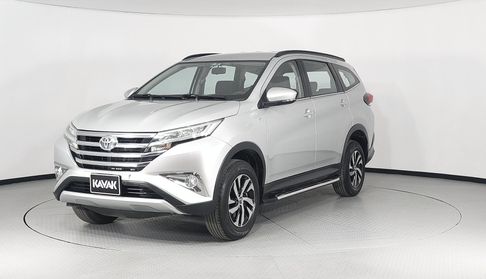 Carros Toyota Rush 1.5 FULL 4X2 MT Suv 2021 usados | KAVAK Perú