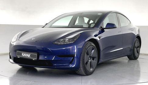 Used Tesla Model 3 STANDARD Sedan 2023 Cars for Sale | KAVAK UAE