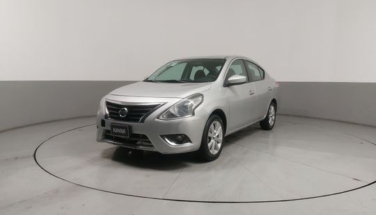 Autos Nissan Versa 2017 Automatico Seminuevos en México | Kavak