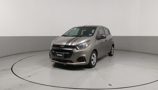 Autos Chevrolet Beat 2016 Gris Seminuevos en México | Kavak