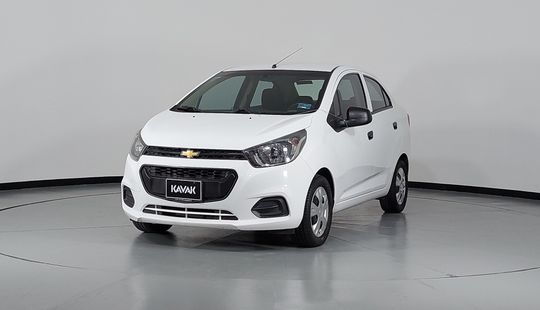 Autos Chevrolet Beat Queretaro Blanco Seminuevos en México | Kavak