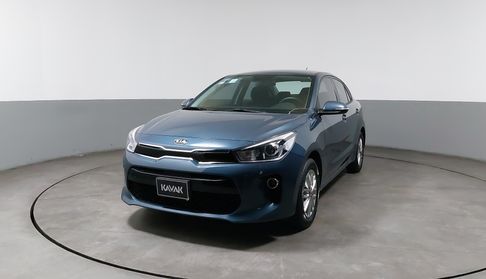 Autos Kia Rio 1.6 EX AUTO Sedan 2018 usados | KAVAK México