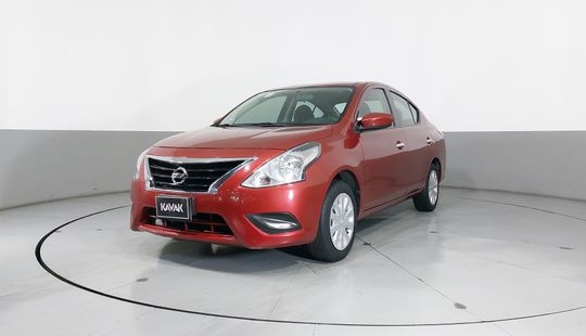 Autos Nissan Versa Rojo Seminuevos en México | Precios Kavak