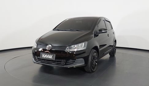 Carros Volkswagen Fox MSI TRENDLINE Hatchback 2016 usados | KAVAK Brasil