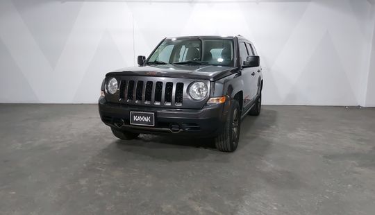 Autos Jeep Patriot 2021 Morado Seminuevos en México | Precios Kavak