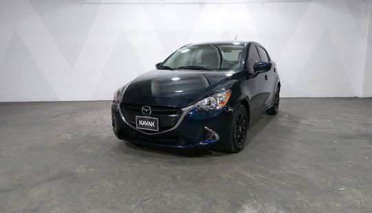 Autos Mazda Mazda 2 Hatchback Azul Seminuevos en México | Precios Kavak
