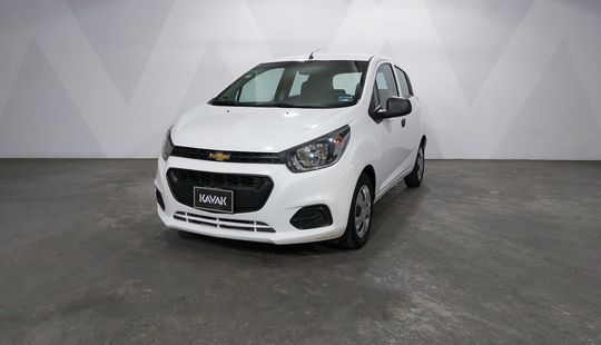 Autos Chevrolet Beat Seminuevos en México | Precios Kavak