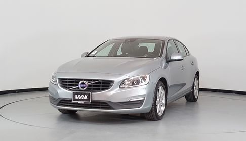 Autos Volvo S60 2.0 ADDITION T4 AUTO Sedan 2018 usados | KAVAK México