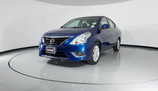 Autos Nissan Versa Azul Seminuevos en México | Precios Kavak