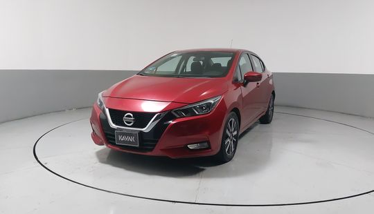 Autos Nissan Versa 2020 Rojo Seminuevos en México | Precios Kavak