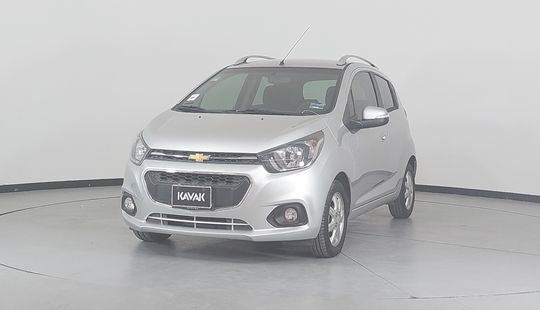 Autos Chevrolet 2021 Silver Seminuevos en México | Precios Kavak