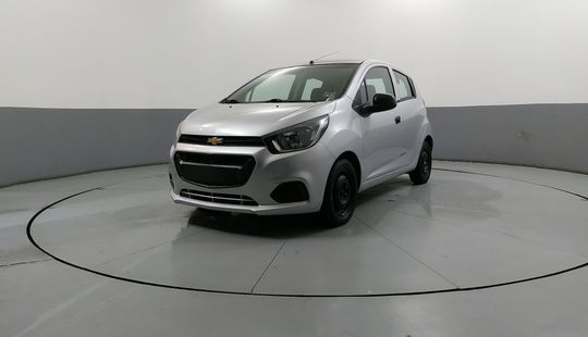 Autos Chevrolet Beat Sedan Seminuevos en México | Kavak