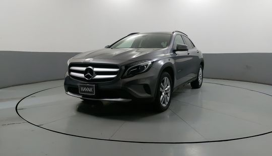 Autos Mercedes Benz Clase Gla 2016 4x2 Gris Seminuevos en México | Kavak