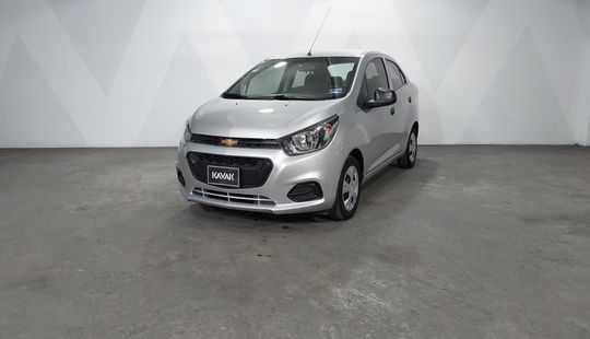 Autos Chevrolet Beat El Rosario Town Center Silver Seminuevos en México ...