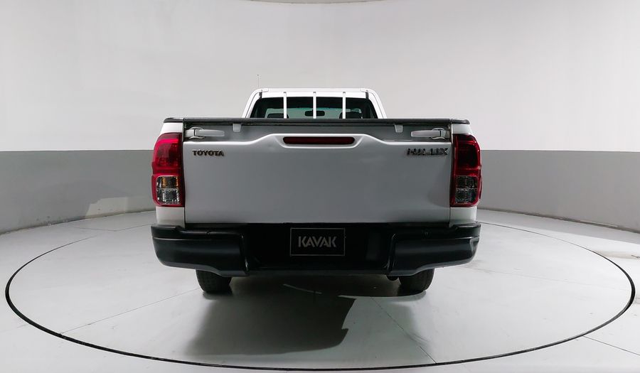 Autos Toyota Hilux 2.7 CHASIS CABINA Pickup 2015 usados | KAVAK México