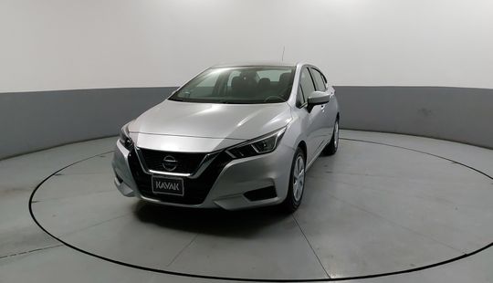 Autos Nissan Versa 2020 Seminuevos en México | Kavak