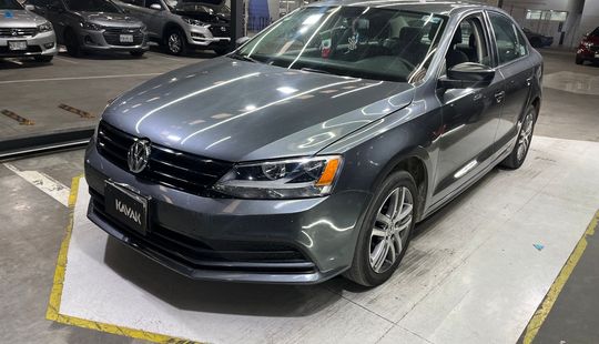 Autos Volkswagen Jetta 2016 Estandar Seminuevos en México | Kavak