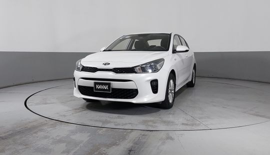 Autos Kia Rio 2020 Sedan Seminuevos en México | Kavak