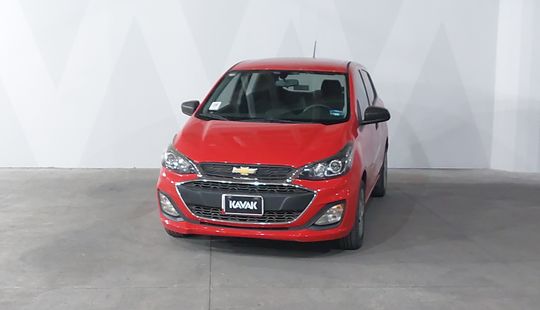 Autos Chevrolet Spark 2015 Estandar Seminuevos en México | Kavak